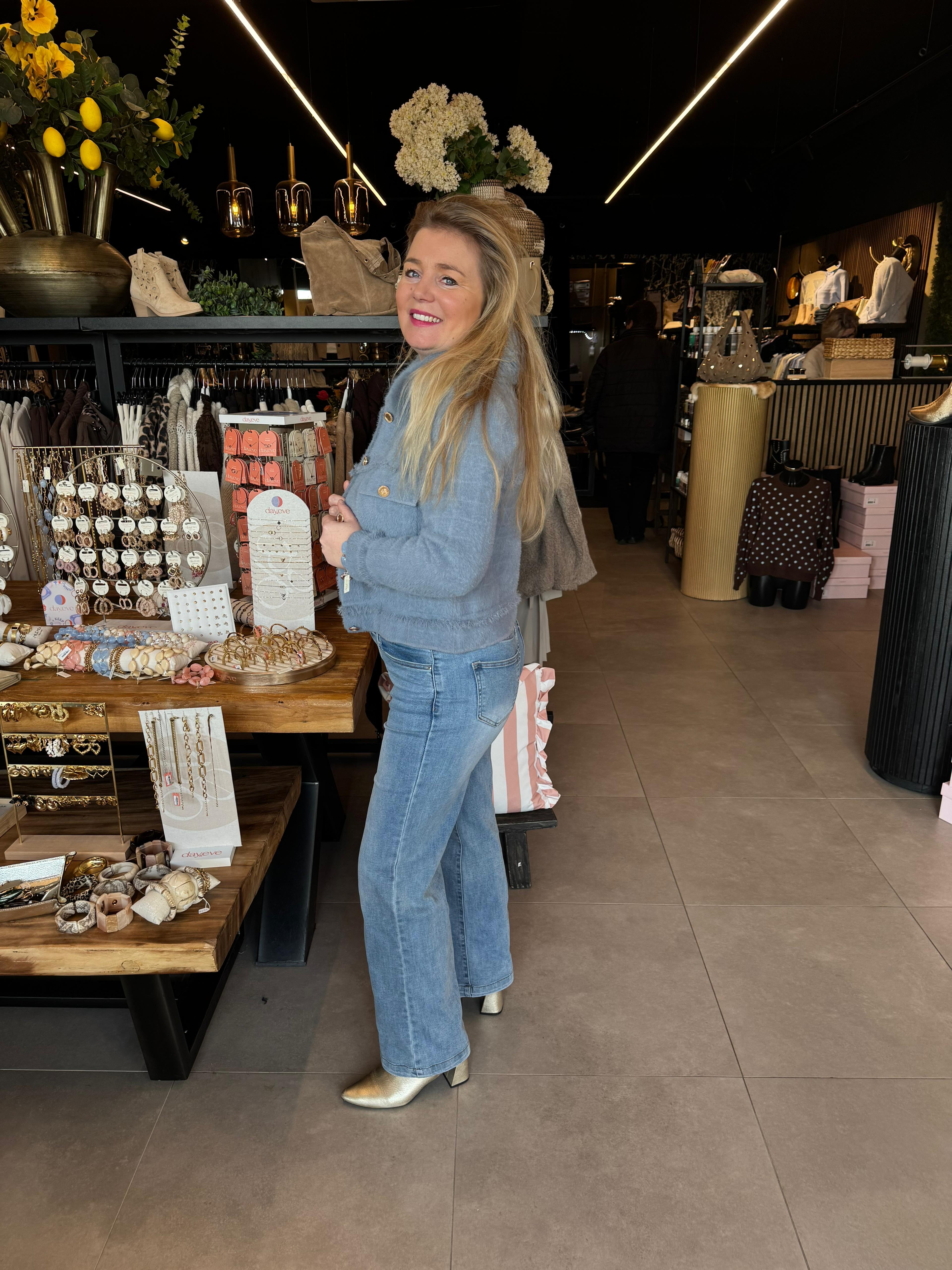 Vestje isa – Living 63